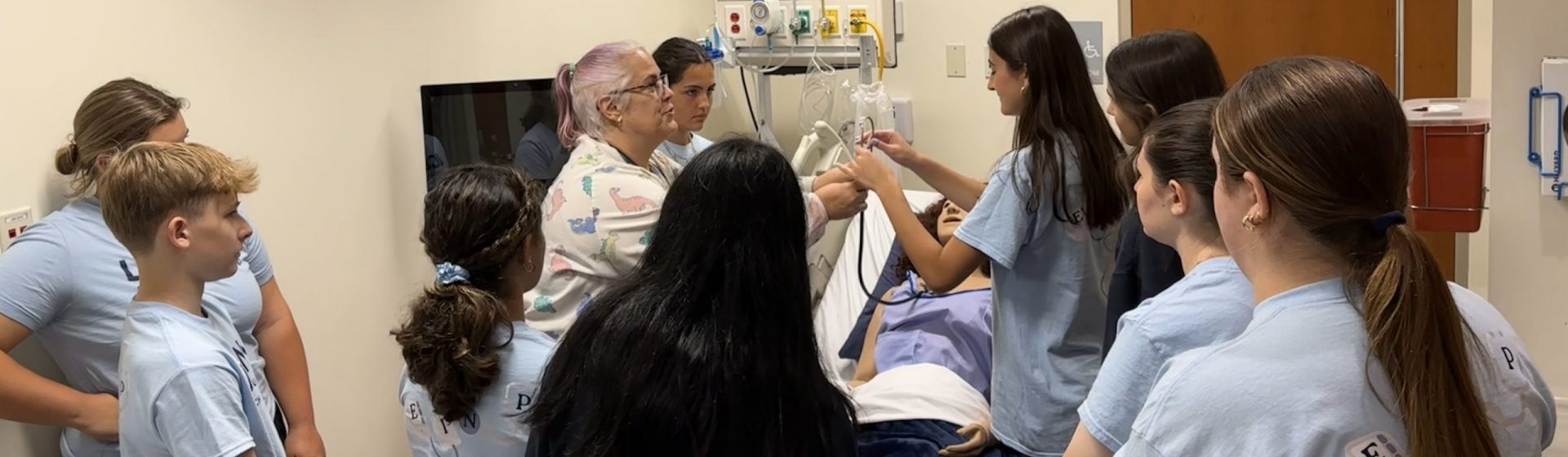 Early Introduction to the Nursing Profession | UConn Pre-College Summer ...