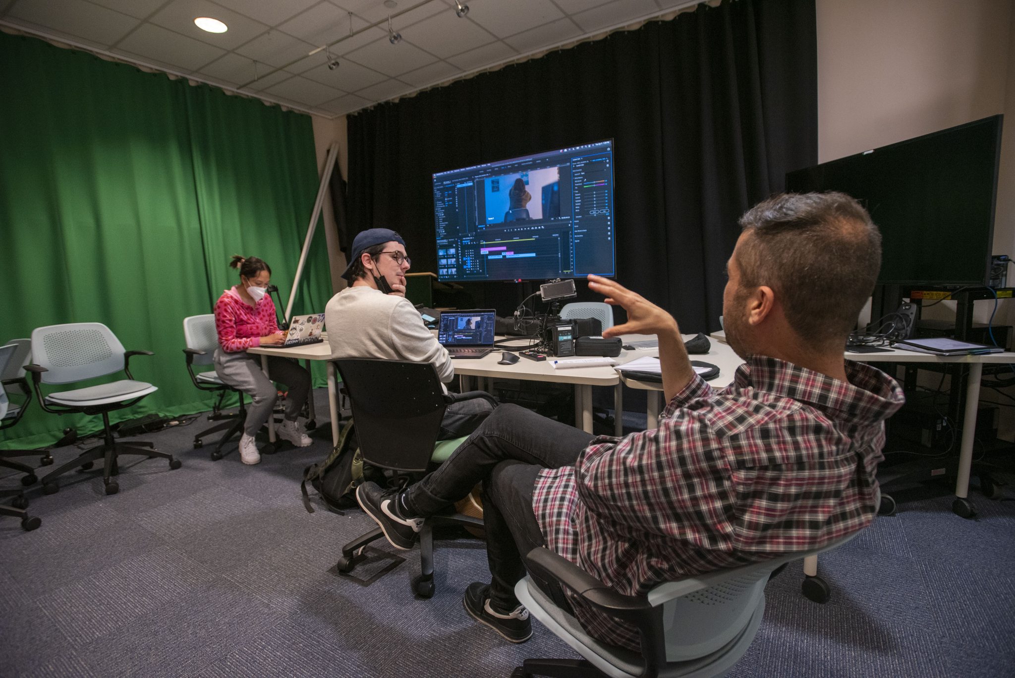 Multimedia Journalism | UConn Pre-College Summer